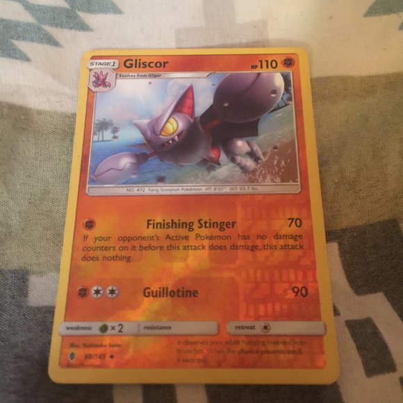 Pokemon Gliscor Card